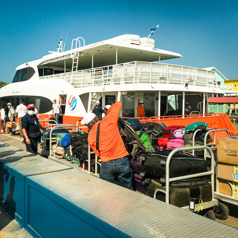 How to take the Dream Ferry from Roatán to Útila – Scuba Duo