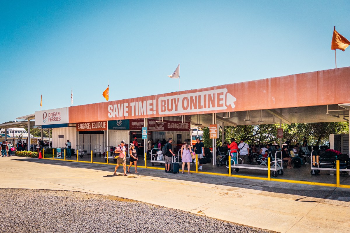 How to take the Dream Ferry from Roatán to Útila – Scuba Duo